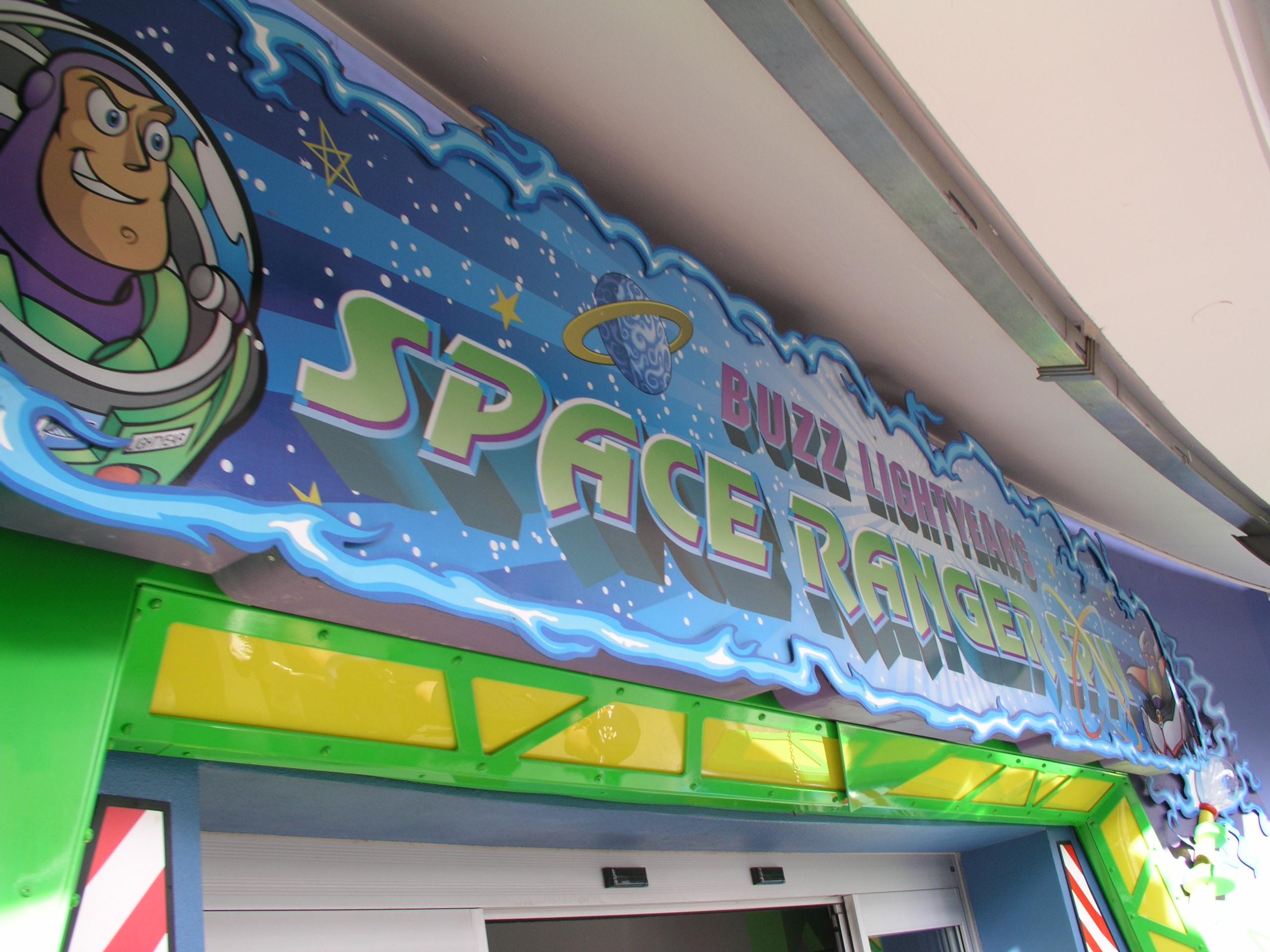 Buzz Lightyear's Space Ranger Spin: Magic Kingdom Attraction Spotlight ...